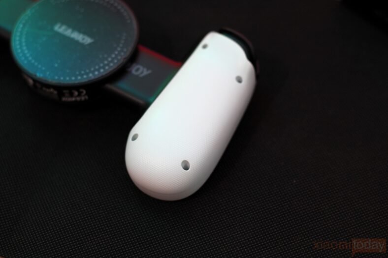 LeadJoy M1C+ Type-C Mobile Game Controller Review - XiaomiToday