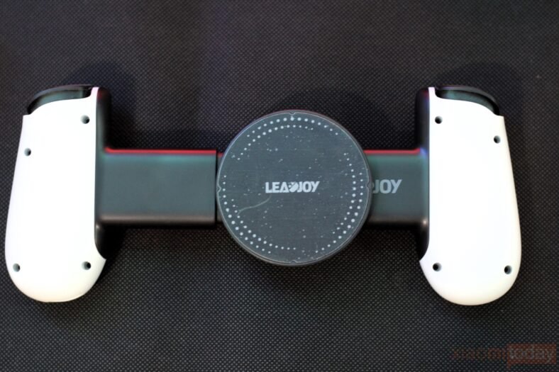 LeadJoy M1C+ Type-C Mobile Game Controller Review - XiaomiToday