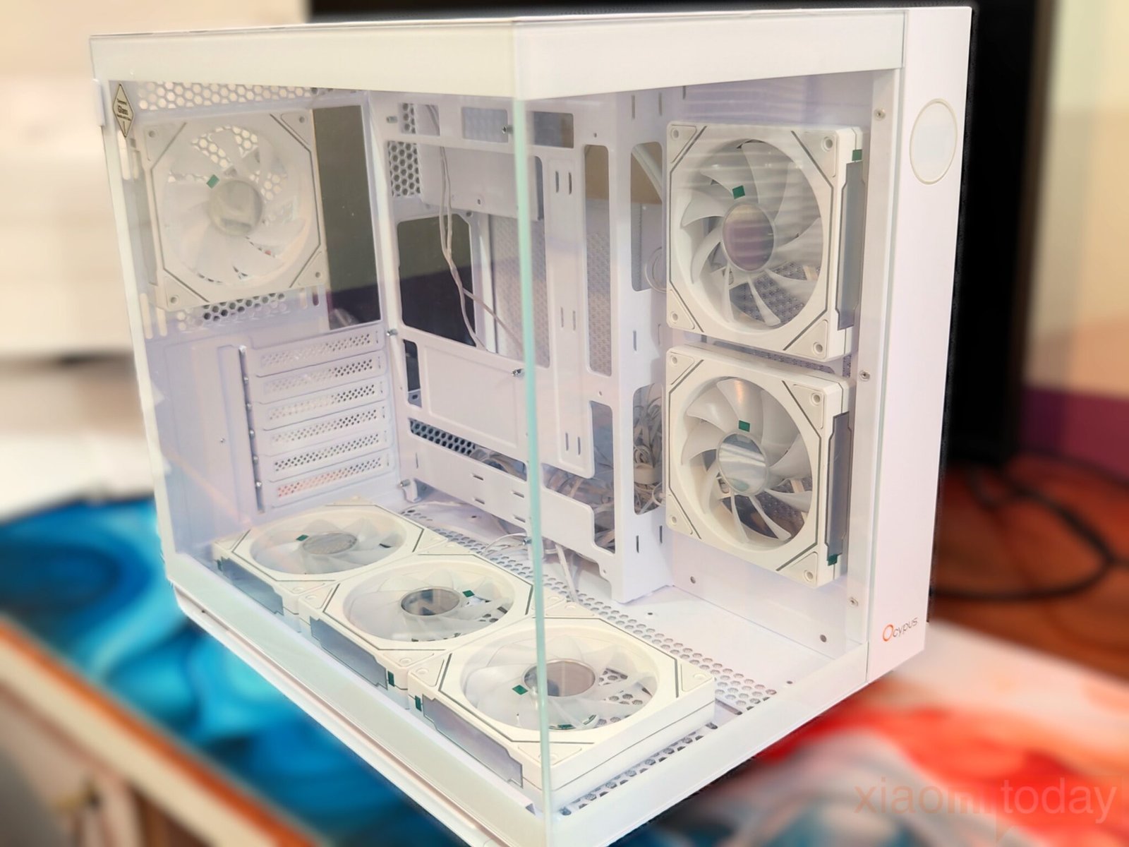 Ocypus Iota C70 WH ARGB Panoramic Case Review - XiaomiToday